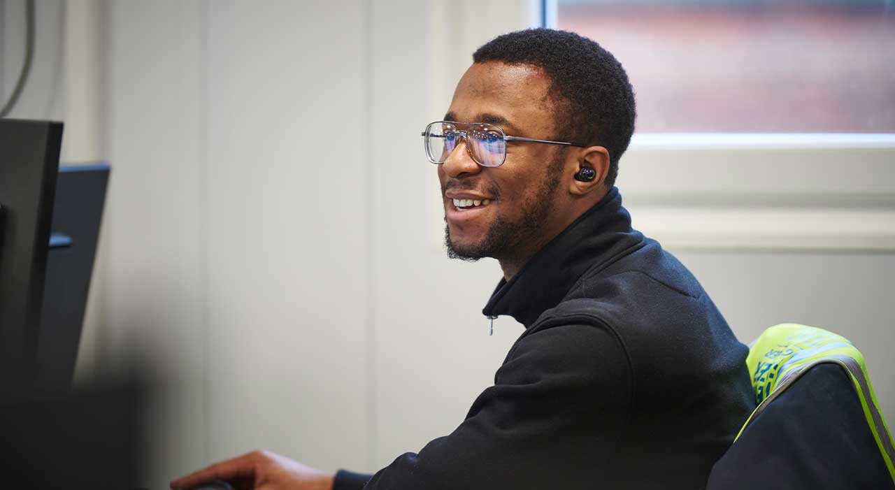 Commercial - Careers at Wates - Reimagine your career with us